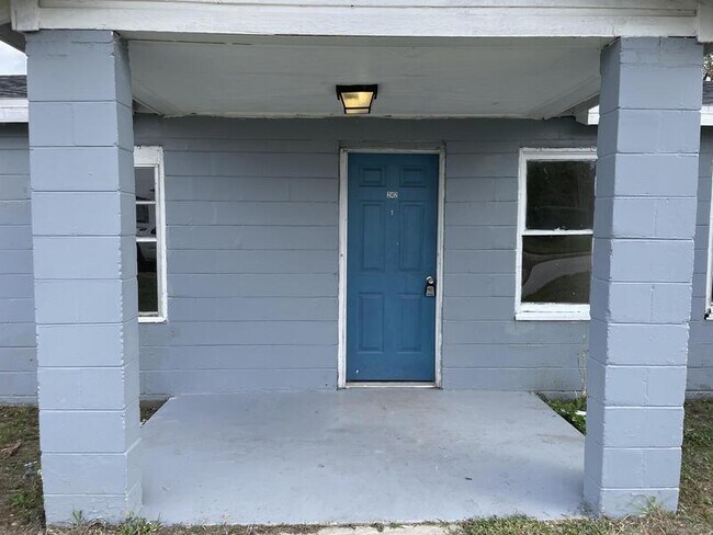 242 C St - 242 C St Lake Wales FL 33853 | Apartment Finder