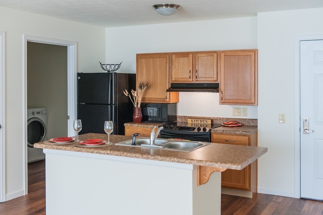 Worthington Creek Apartments - 2700 Emerson Ave Parkersburg WV 26104 ...