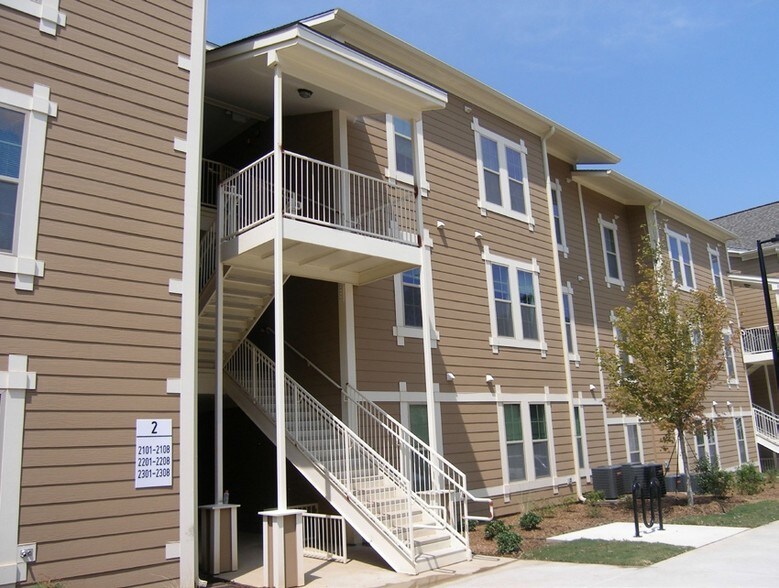 Millennium One - 1721 Thomas Combs Dr Charlotte NC 28262 | Apartment Finder