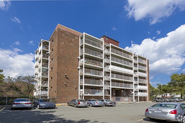 Essex Terrace - 2305 Linden Blvd Brooklyn NY 11208 | Apartment Finder