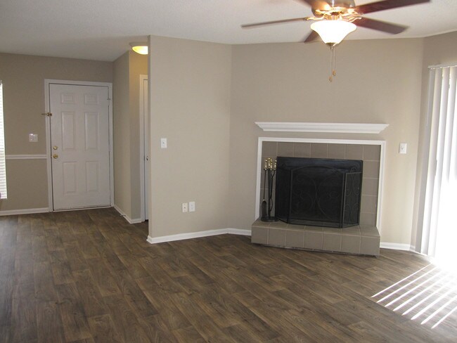 Oak Ridge at Pelham - 150 Oak Ridge Pl Greenville SC 29615 | Apartment ...