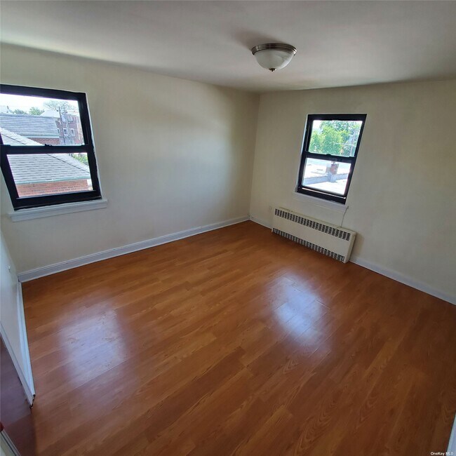 120-22 Graham Ct - 120-22 Graham Ct Flushing NY 11356 | Apartment Finder