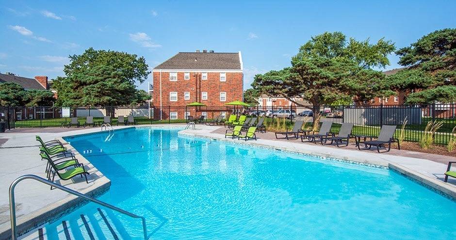 Element at Valley West - 4101 Woodland Plz West Des Moines IA 50266 ...