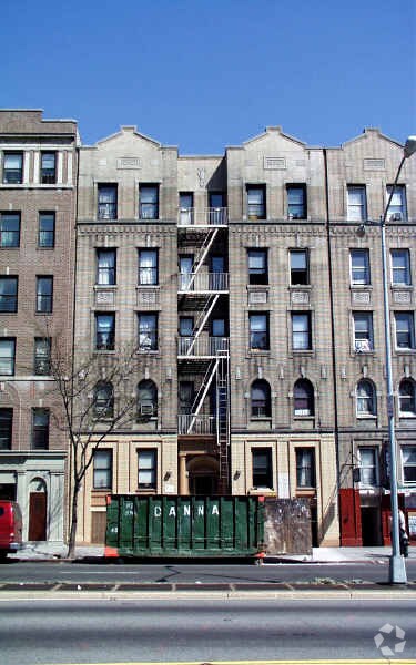 2250 Grand Concourse - 2250 Grand Concourse Bronx NY 10457 | Apartment ...
