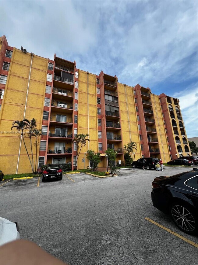 4717 NW 7th St - 4717 NW 7th St Miami FL 33126 | Apartment Finder