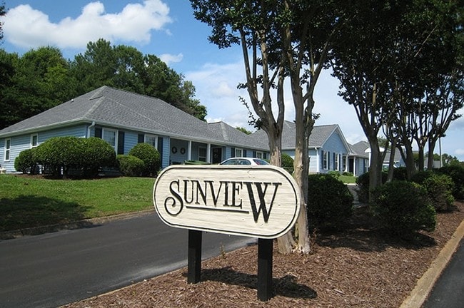 Sunview Apartments - 17 Fowler Cir Greenville SC 29607 | Apartment Finder
