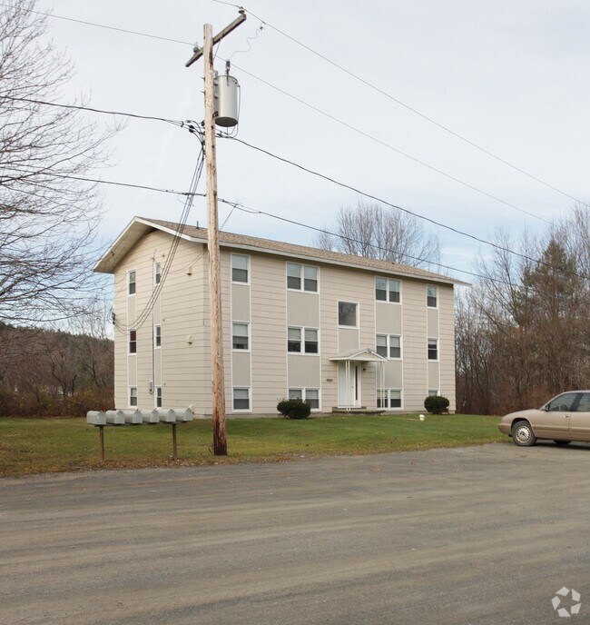 1 Lisa Ln - 1 Lisa Ln Castleton On Hudson NY 12033 | Apartment Finder
