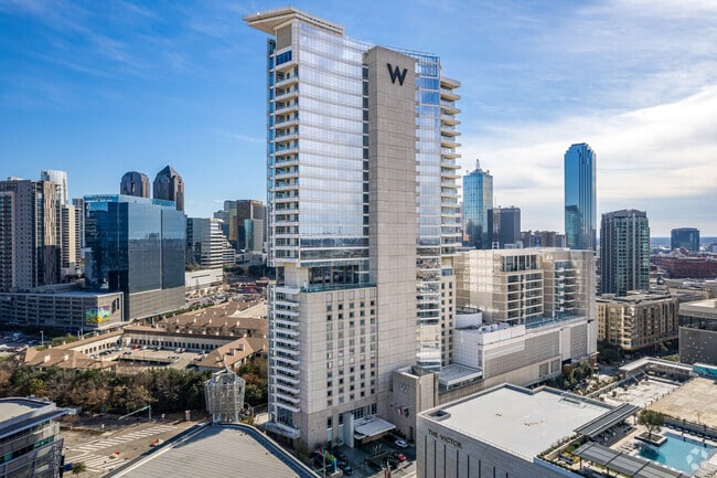 The Residences @ W - Dallas Victory - 2440 Victory Park Ln Dallas TX ...