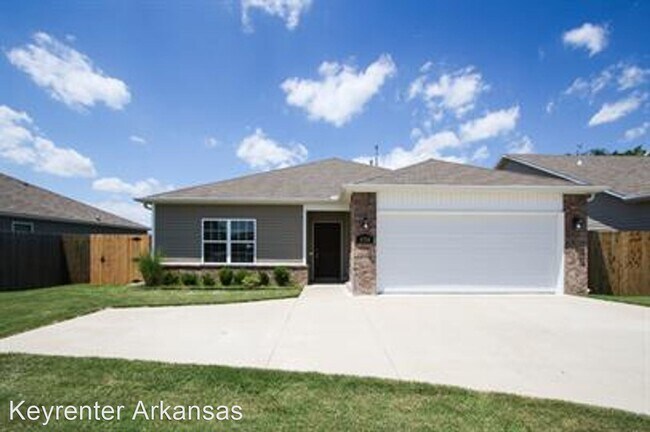3 br, 2 bath House - 4758 W Alberta St - 4758 W Alberta St Fayetteville ...