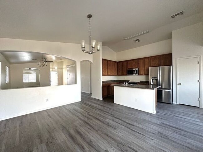 New Flooring! Single level 3 bed in Camelback Ranch! - 11320 W ...