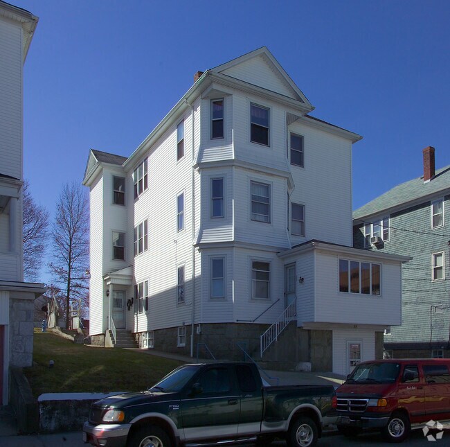 99 Rockland St - 99 Rockland St Fall River MA 02724 | Apartment Finder