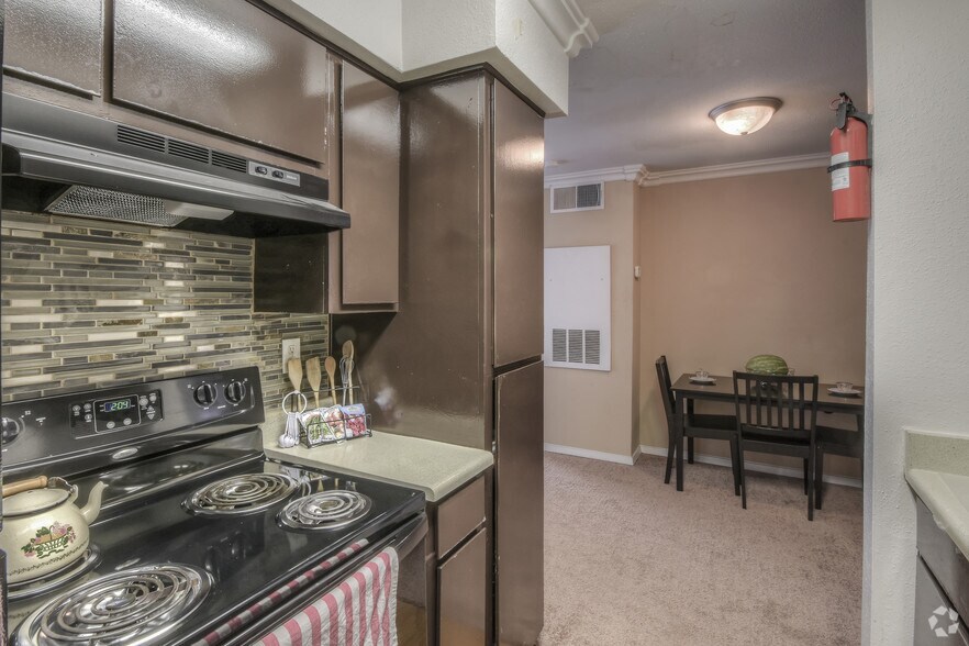 El Sol Del Rio - 14405 Rio Bonito Rd Houston TX 77083 | Apartment Finder