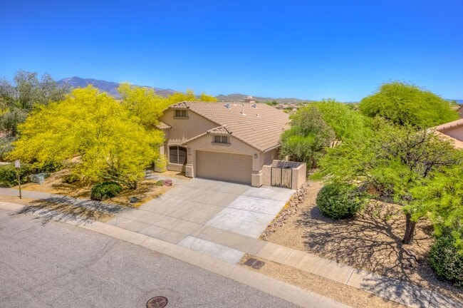 Large Family Home in Rancho Del Lago and V... - 10867 S Distillery ...
