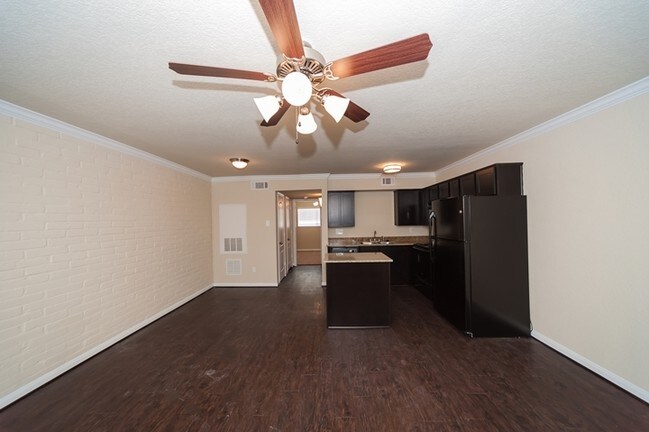 Woodland Greens Apartments - 300 Pecore St Houston TX 77009 | Apartment Finder