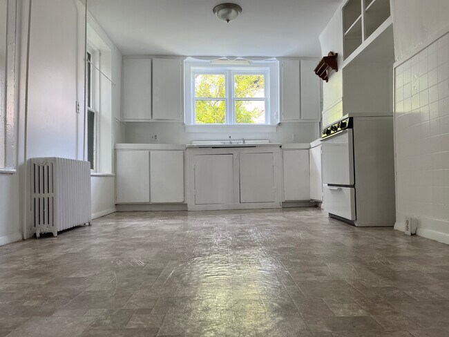 13 Russell St - 13 Russell St Kingston NY 12401 | Apartment Finder