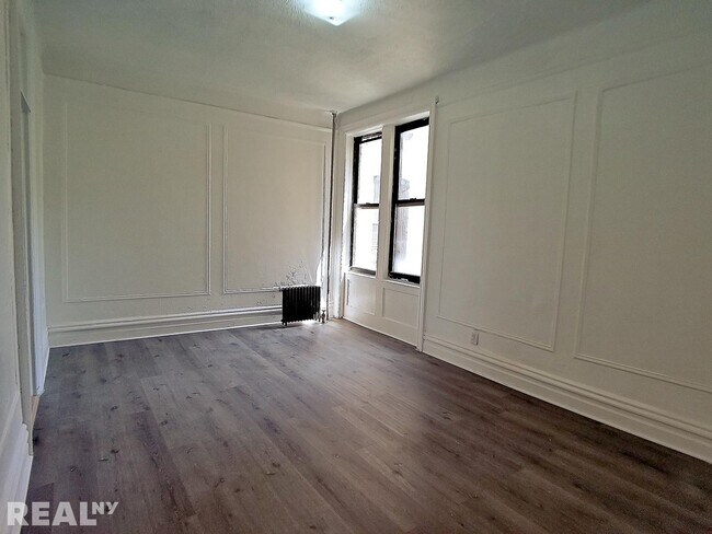 2565 Grand Concourse - 2565 Grand Concourse The Bronx NY 10468 ...