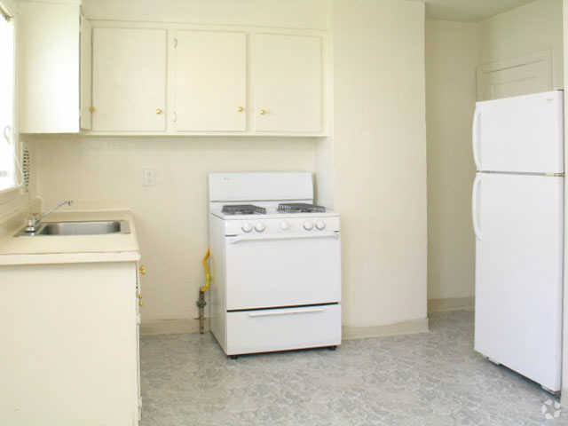 River Terrace Apartments - Riverside, NJ | Apartment Finder