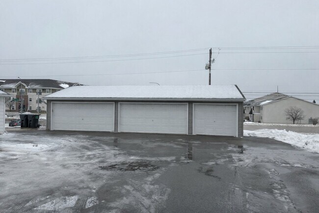 1017 21st St SE - 1017 21st St SE Rochester MN 55904 | Apartment Finder