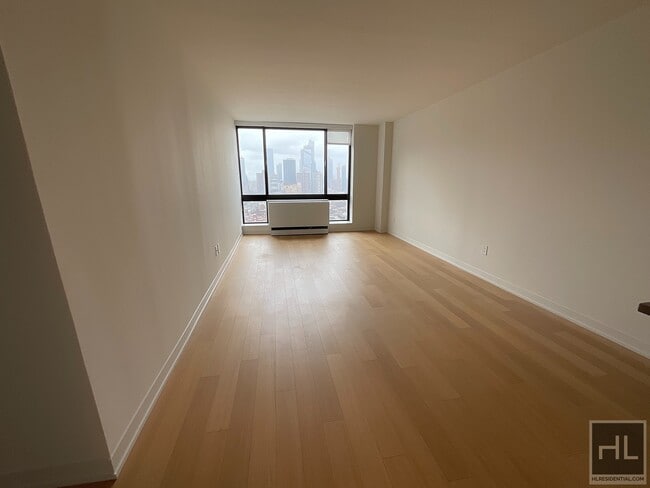 Luxury 1BD/1BA $4700 3 Minutes to Central ... - 400 W 59th St New York ...