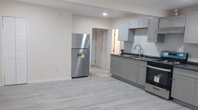 2 Clark Pl - 2 Clark Pl Scranton PA 18504 | Apartment Finder