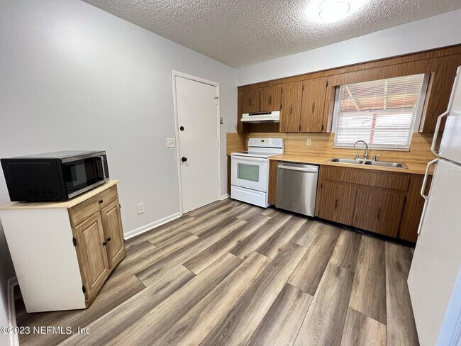 1632 Lavilla Dr S - 1632 Lavilla Dr S Jacksonville FL 32221 | Apartment ...