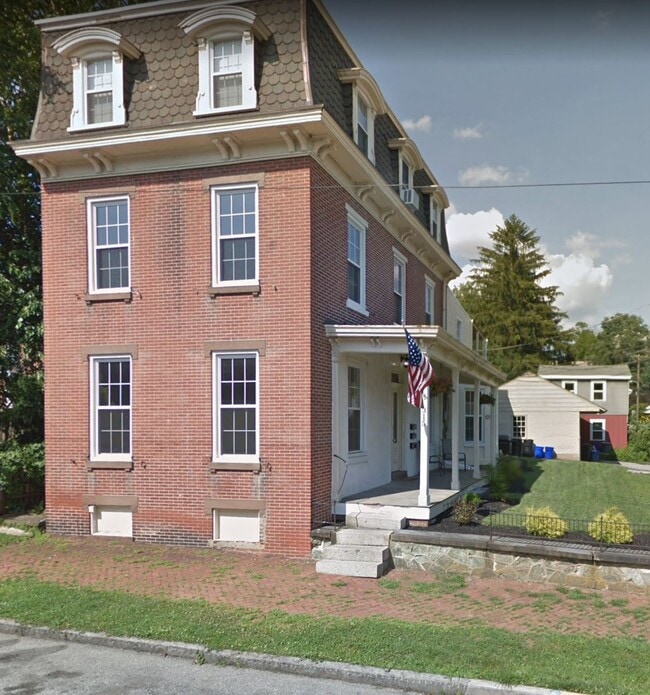 315 N Walnut St - 315 N Walnut St West Chester PA 19380 | Apartment Finder