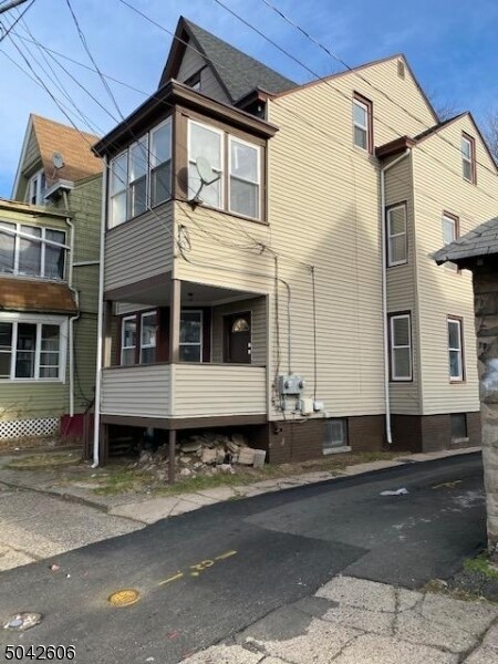 12 Hopper St - 12 Hopper St Paterson NJ 07522 | Apartment Finder