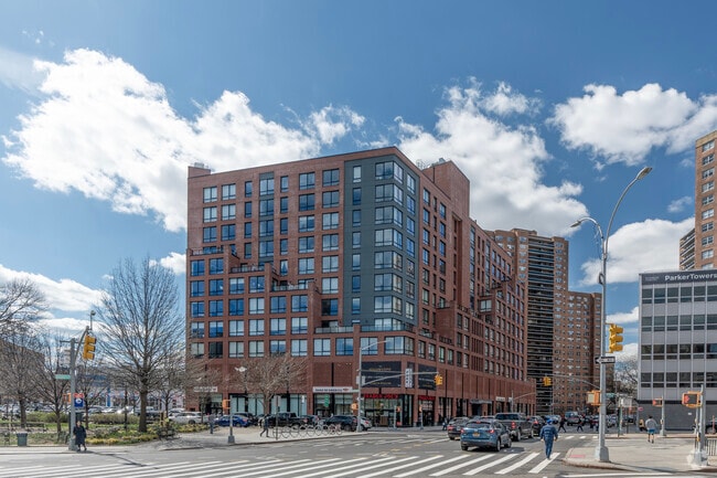 The Yellowstone - 69-65 Yellowstone Blvd Forest Hills NY 11375 ...