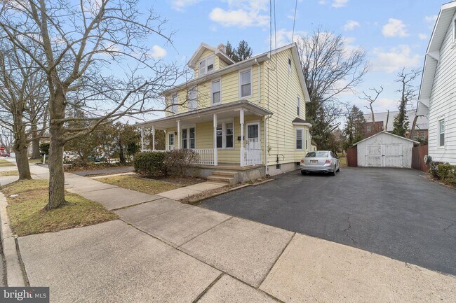 25 Regina Ave - 25 Regina Ave Hamilton Township NJ 08619 | Apartment Finder