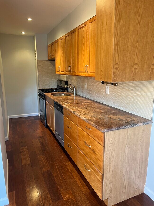 202 Gower St - 202 Gower St Staten Island NY 10314 | Apartment Finder