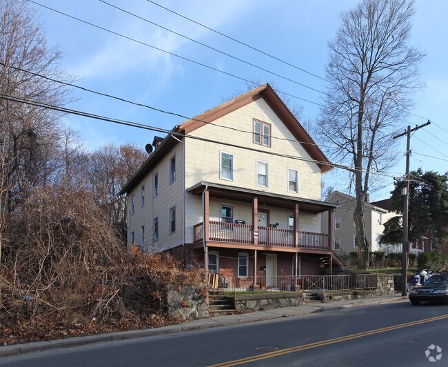 453 Baldwin St - 453 Baldwin St Waterbury CT 06706 | Apartment Finder