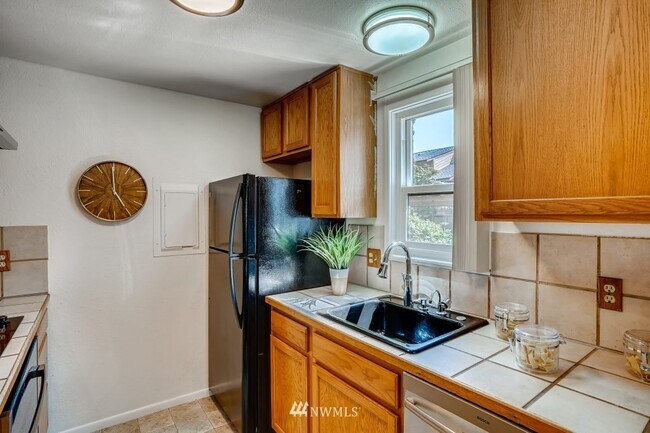 1822 Maple Ln - 1822 Maple Ln Kent WA 98030 | Apartment Finder