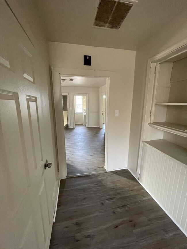 2653 N 22nd St. (Duplex) - 2653 N 22nd St Milwaukee WI 53206 ...