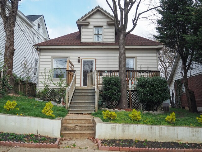 826 Highland Ave SE - 826 Highland Ave SE Roanoke VA 24013 | Apartment ...