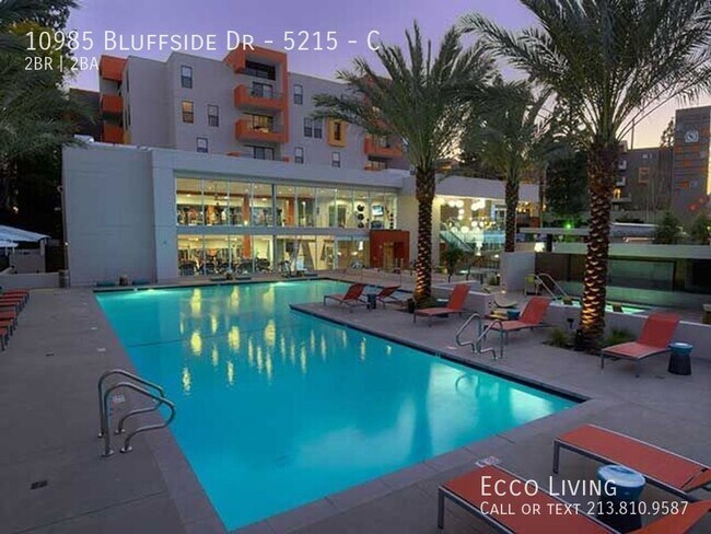 Shared Master Bedroom - 10985 Bluffside Dr Los Angeles CA 91604 ...