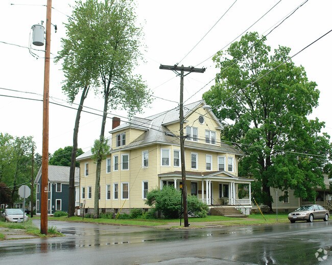 170 Lake Ave - 170 Lake Ave Saratoga Springs NY 12866 | Apartment Finder