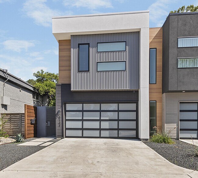 Modern design Oak Lawn townhouse by Inwood... - 5144 Vandelia St Dallas ...