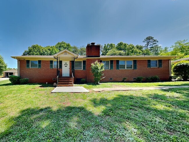 1526 Plumcrest Dr - 1526 Plumcrest Dr Charlotte NC 28216 | Apartment Finder