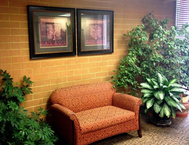 Messenger Towers - Joplin, MO | Apartment Finder