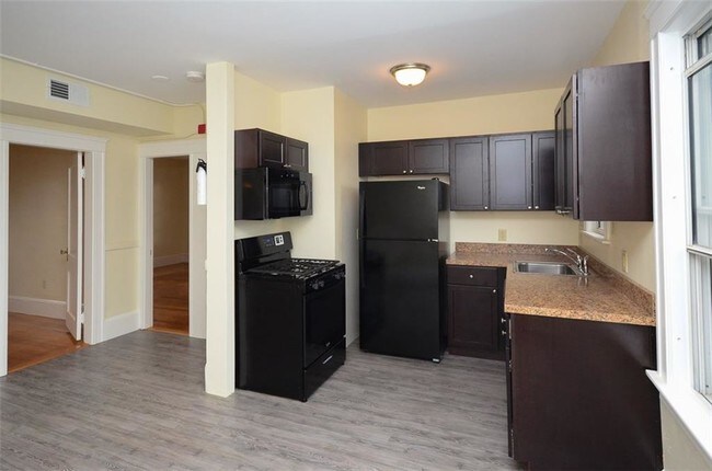 AMAZING RENOVATED 2BR NEAR CASS PARK - 690 Elm St Woonsocket RI 02895 ...