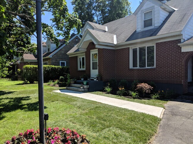 2524 Curry Rd - 2524 Curry Rd Schenectady NY 12303 | Apartment Finder
