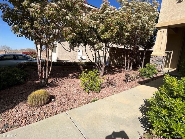 4 br, 3 bath House - 37324 Liana Ln - 37324 Liana Ln Palmdale CA 93551 ...