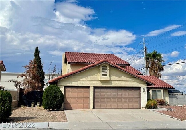 GREAT 4 BEDROOM POOL HOME - PECCOLE RANCH ... - 8600 Soneto Ln Las ...