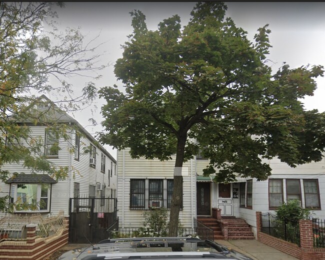 3746 93rd St - 3746 93rd St Jackson Heights NY 11372 | Apartment Finder