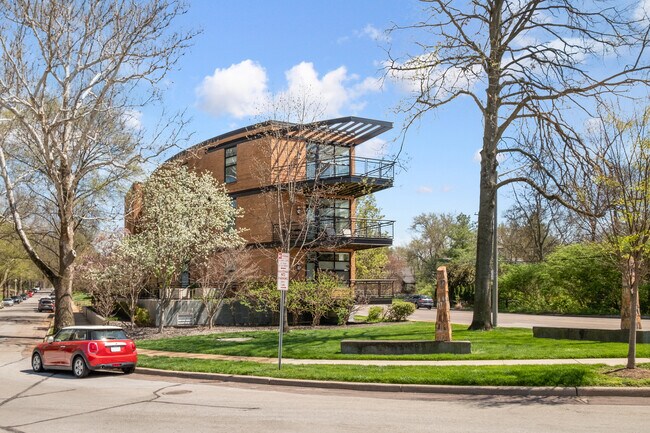 7542 Cromwell Dr - 7542 Cromwell Dr Clayton MO 63105 | Apartment Finder