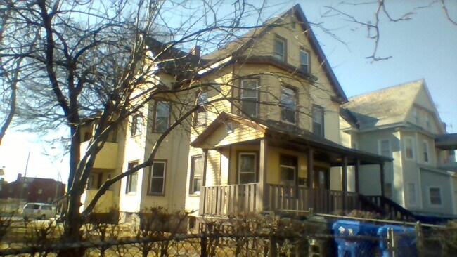 1584 Dwight St - 1584 Dwight St Springfield MA 01107 | Apartment Finder