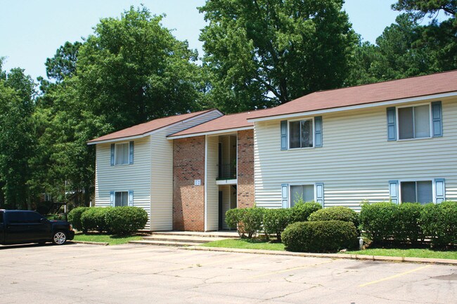 Rivergate - 300 Holly Hills Rd Columbus MS 39705 | Apartment Finder