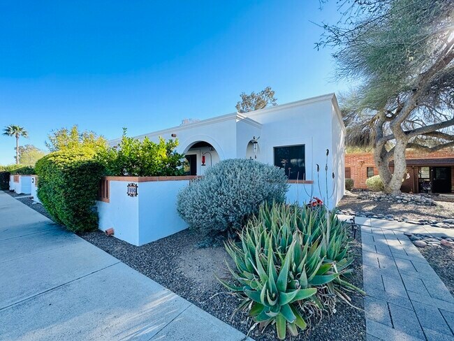 2 Bedroom Villa Fully Furnished with Upgra... - 189 S Paseo Pena Green ...