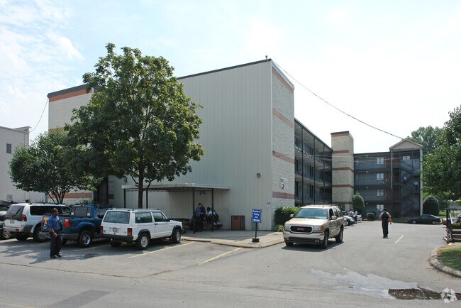 Nashville Auto-Diesel College - 2310 Trevecca Ave Nashville TN 37206 ...