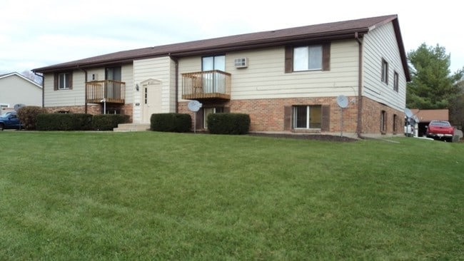 4131 Applewood Ln - 4131 Applewood Ln Loves Park IL 61111 | Apartment ...
